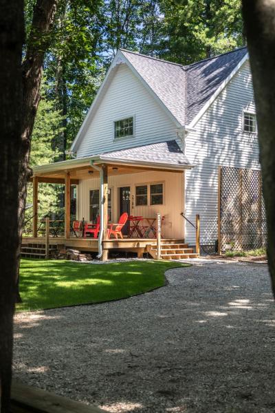 Pura Vida Cottage - Traverse City, MI