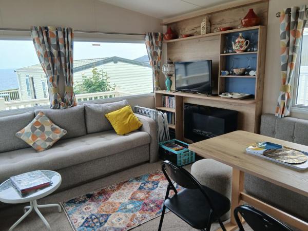 Torbay Holiday Home At The Waterside Holiday Park - With Deck And Sea View - Totnes