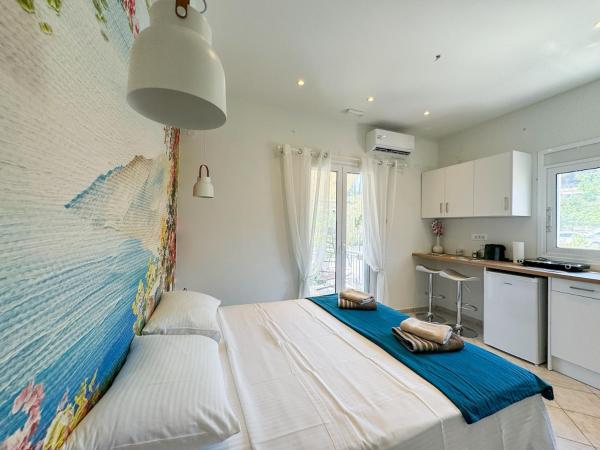 Reginas Studios & Apartments - Bougainvillea Suite - Cephalonia