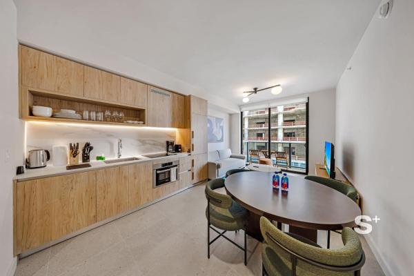 Spacious & Elegant 1bd Apt In Miami - Surfside, FL