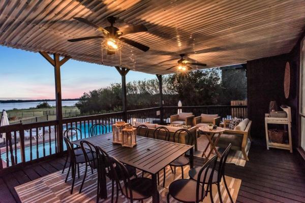 Lakefront Luxe 6br 4b Home With Pool & Hot Tub - Dallas, TX