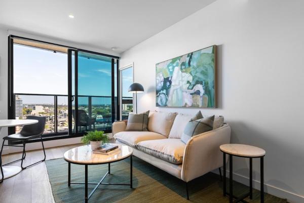 Spectacular Views Southbank Gym, Pool, Balcony - Kensington