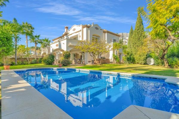 Villa La Quinta 5 Bedroom Villa With Heated Pool - Costa del Sol