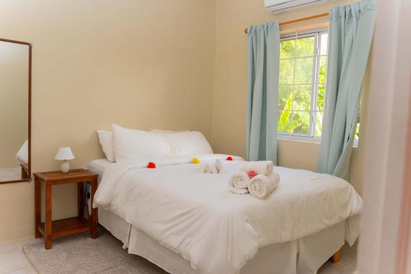 Nerv's Island House - Santa Lucía