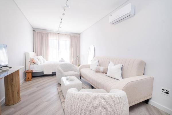 232 Paarl Studio With Ac And Onsite Parking - Paarl