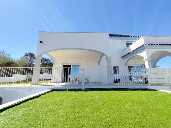 Villetta Borgo Bianco 1 With Shared Pool - Posada