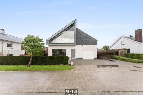 Fevery Village - Spacious Holiday Home For 12 Guests With Enclosed Garden - Blankenberge