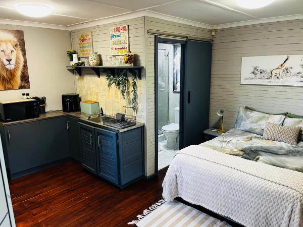 Cross Road Cabin - Parklands