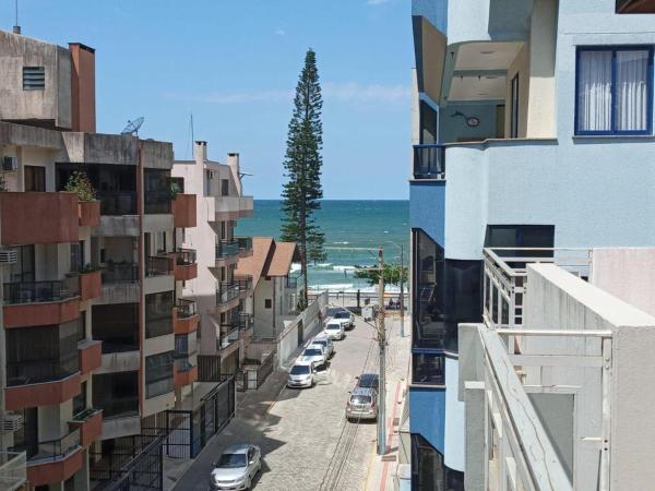 Apartamento Em Itapema Quadra Mar Com 3 Quartos Para Locação De Temporada - Itapema
