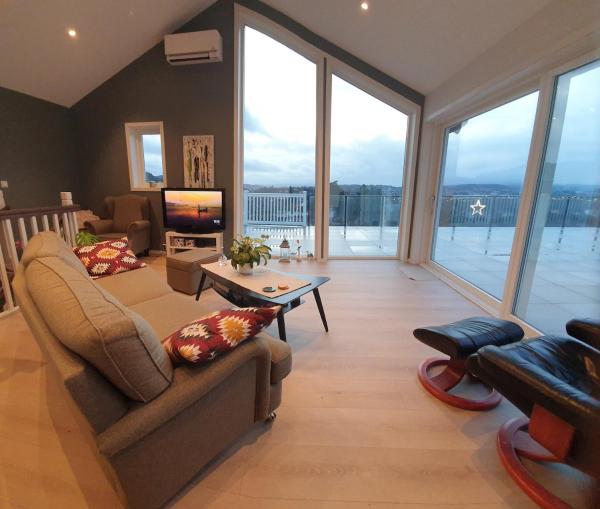 Flott Leilighet Med Nydelig Utsikt I Et Stille Og Rolig Boligområde - Bergen, Noruega