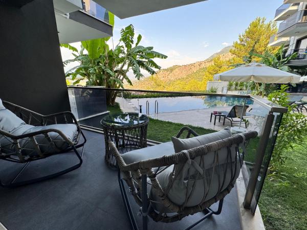 Stylish Lounge Apartment With Pool & Views - Ölüdeniz