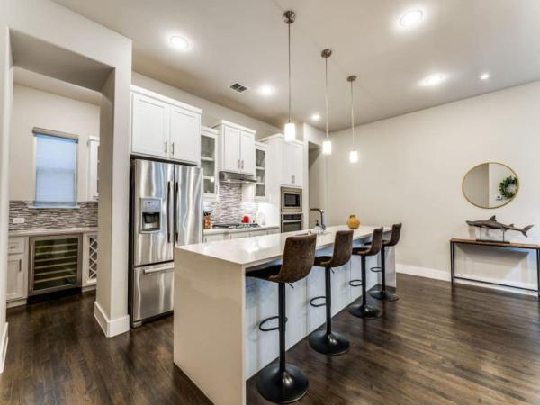 Cozy 3br Luxury Townhome Near Uptown Skyline Wfh Friendly - Dalat