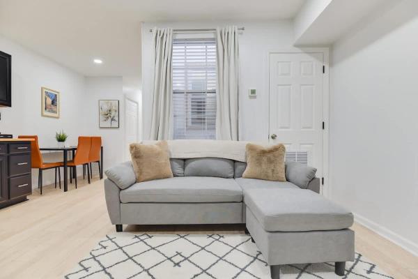 Union Hill Retreats 4 Group Friendly Condos - Washington, DC