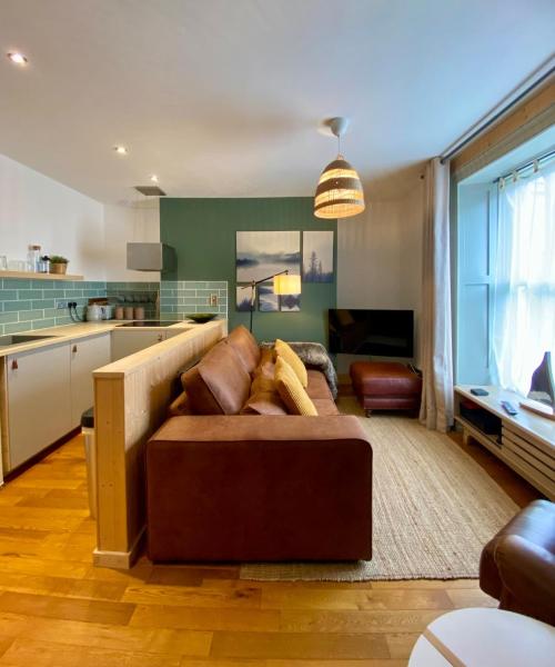 Stylish Cosy Town Centre Duplex - Close To Harbour - Beddgelert