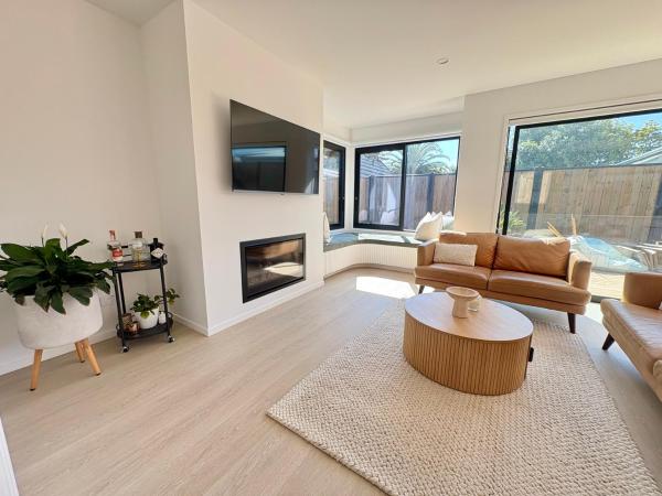 Brand New Designer Coastal Retreat - Te Puke