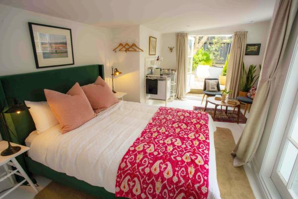 Finnis Studio - Napier