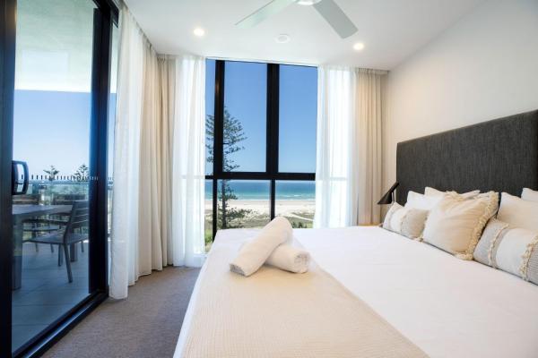 Iconic Kirra Beach Resort - Tweed Heads