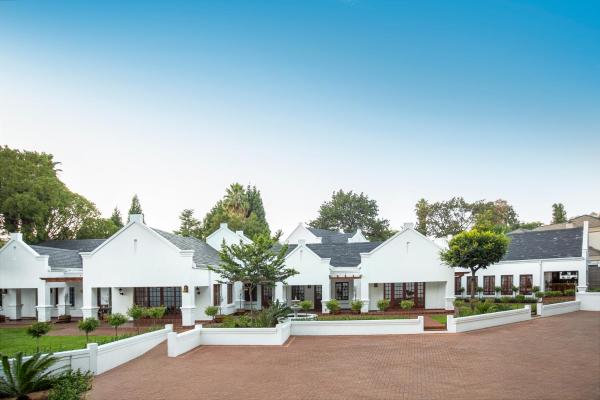 Zevenster Boutique Hotel By The Giglio - Alberton