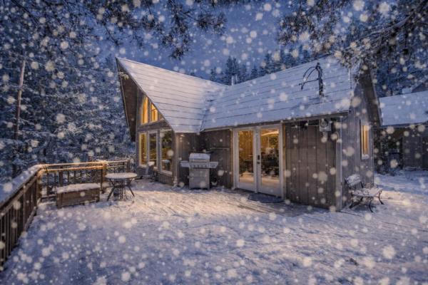 Trobele Cabin Near Fish Lake By Nw Comfy Cabins - Lake Chelan, WA