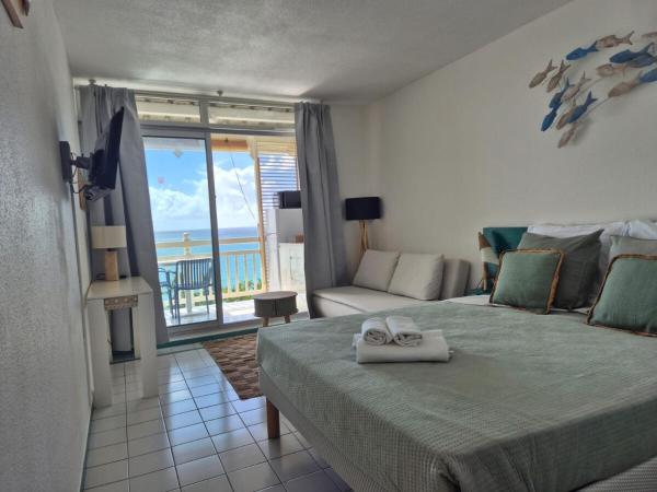 On Ze Rock - Martinique