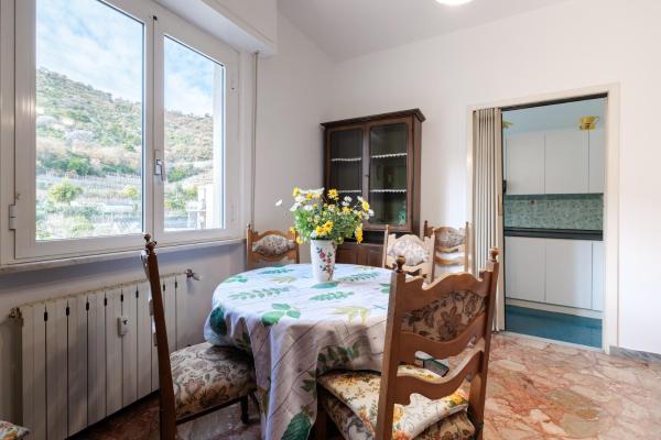 Hostdomus - Casa Ambra - Finale Ligure