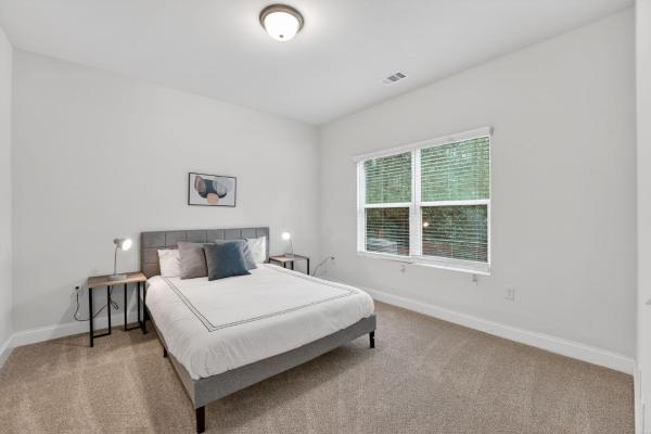 Comfortable Savannah Stay With Amenities - Savannah, GA