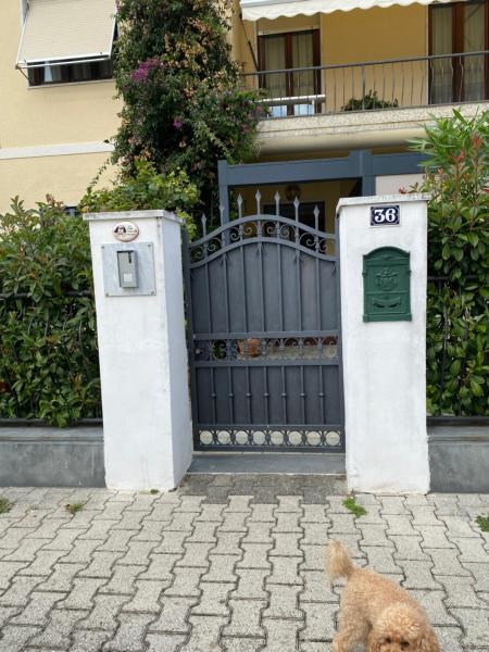 La Casina Al Mare - Marina Di Carrara - Italy