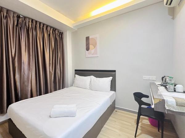 301-1bed Nusa Bestari-near Bkt Indah Riverview Inn - Johor Bahru