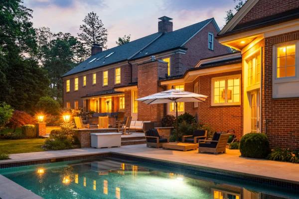 Luxury Princeton Estate Pool, Hot Tub, Sleeps 20 - Princeton, NJ