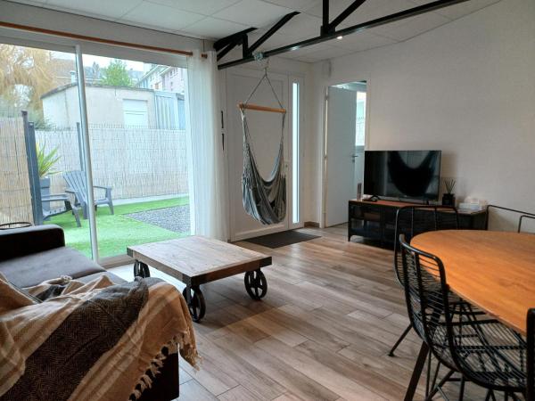 Ô 92 - Maison Mitoyenne Avec Terrasse Et Parking Privé - Saint-lô Centre - Saint-Lô