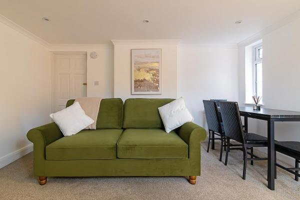 Courtyard Apartment - Hinckley