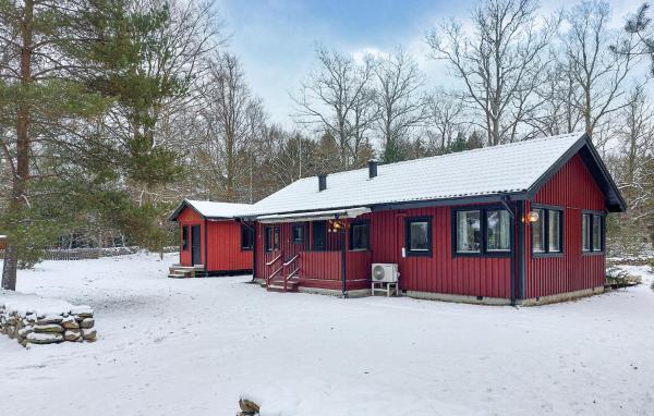 3 Bedroom Pet Friendly Home In Västra Torup - Tyringe