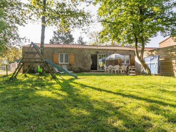 Gîte Confortable Avec Jardin Et Piscine Commune - Fr-1-306-1325 - Planète Sauvage