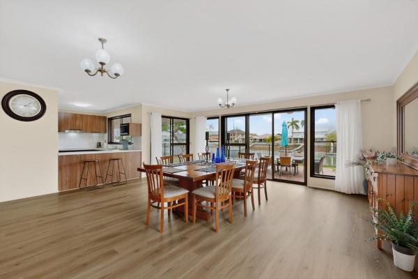 4b Canal-style Living Newport - Kayo Stadium