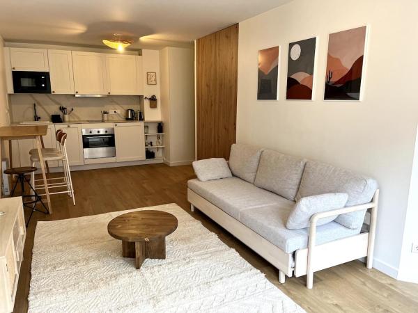 T2 Au Calme Proche Mellinet Avec Parking Et Balcon - Nantes