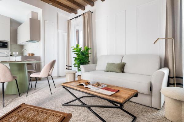 Magno Apartments San Luis - セビーリャ