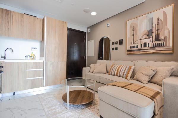 Walk To The Mall! Stylish 1 Br Retreat Maryah - Abu Dhabi