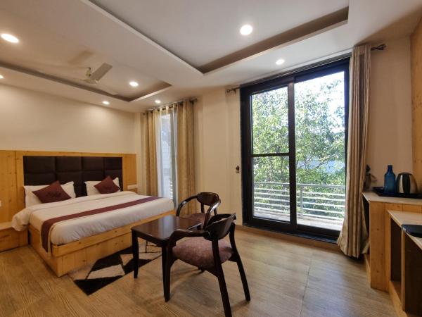 Nomad Uber Hotel - Near Mall Road Dalhousie - Dalhousie