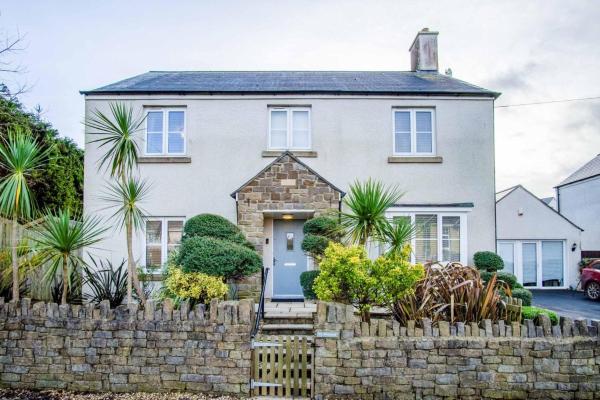 Ty Whiteford - 6 Bed Holiday Home - Llanrhidian - Llanelli