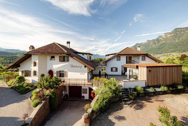 Prälatenhof Wine & Apartments - Bolzano