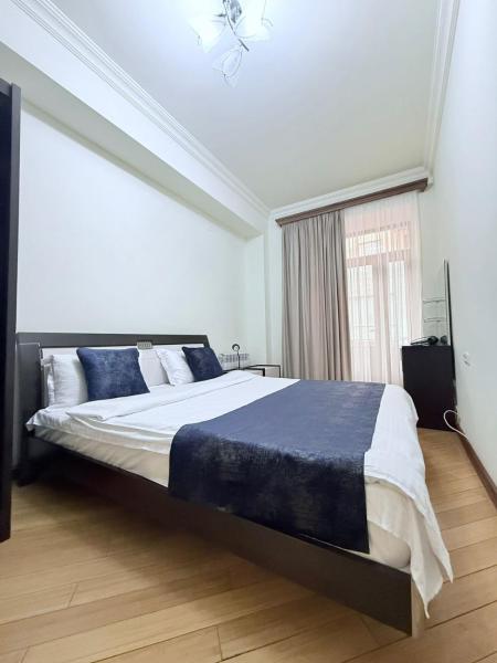 Republic Square 2 Bedroom 2 Bathroom - Yerevan