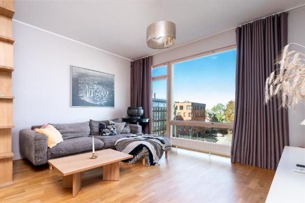 2-bedroom Apartment With Parking And Balcony Next To Old Town - Tallinn