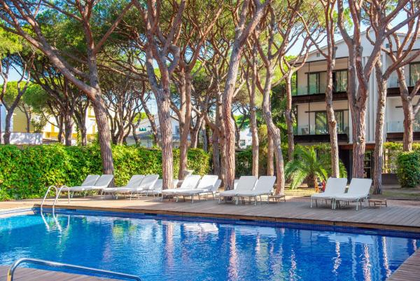 Nm Suites By Escampa Hotels - Costa Brava