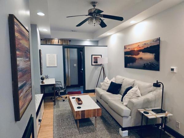 Awesome Downtown Condo With Pool! - Skidaway Island State Park, Savannah