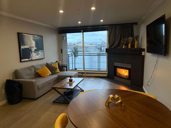 Extra Spacious With A King Bed Sauna Pool & Jacuzzi - West Vancouver