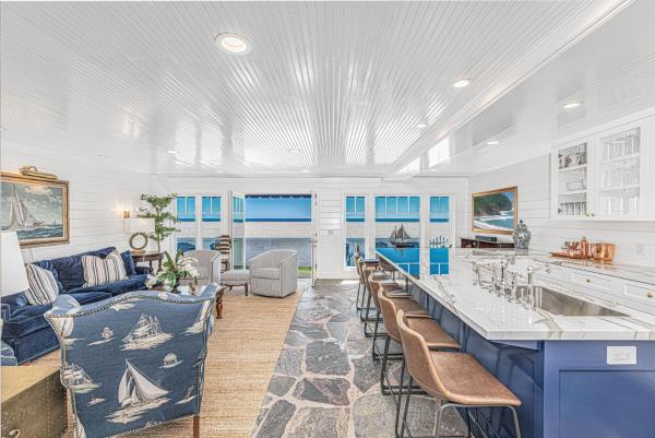 Spectacular 6br Oceanfront Home In Highly-coveted Location By Beachview Rentals - Newport Beach, CA