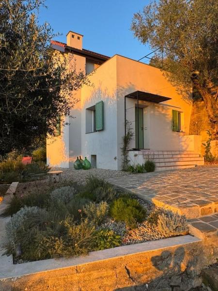Mediterranean Retreat With Sea View In Seborga - Bordighera