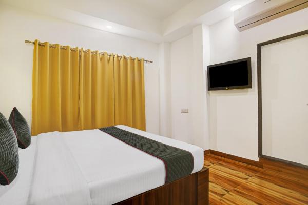 Super Townhouse Pine Tree - Indore