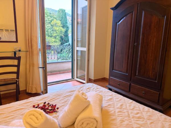 Noelia Guesthouse - Bosa