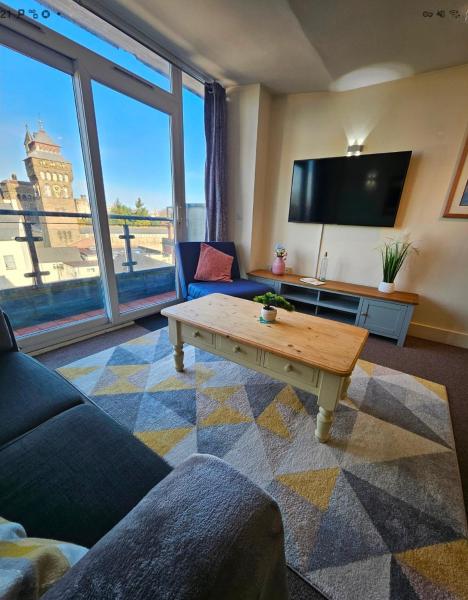 Castle View Apartment, Cardiff City Centre - Cardiff